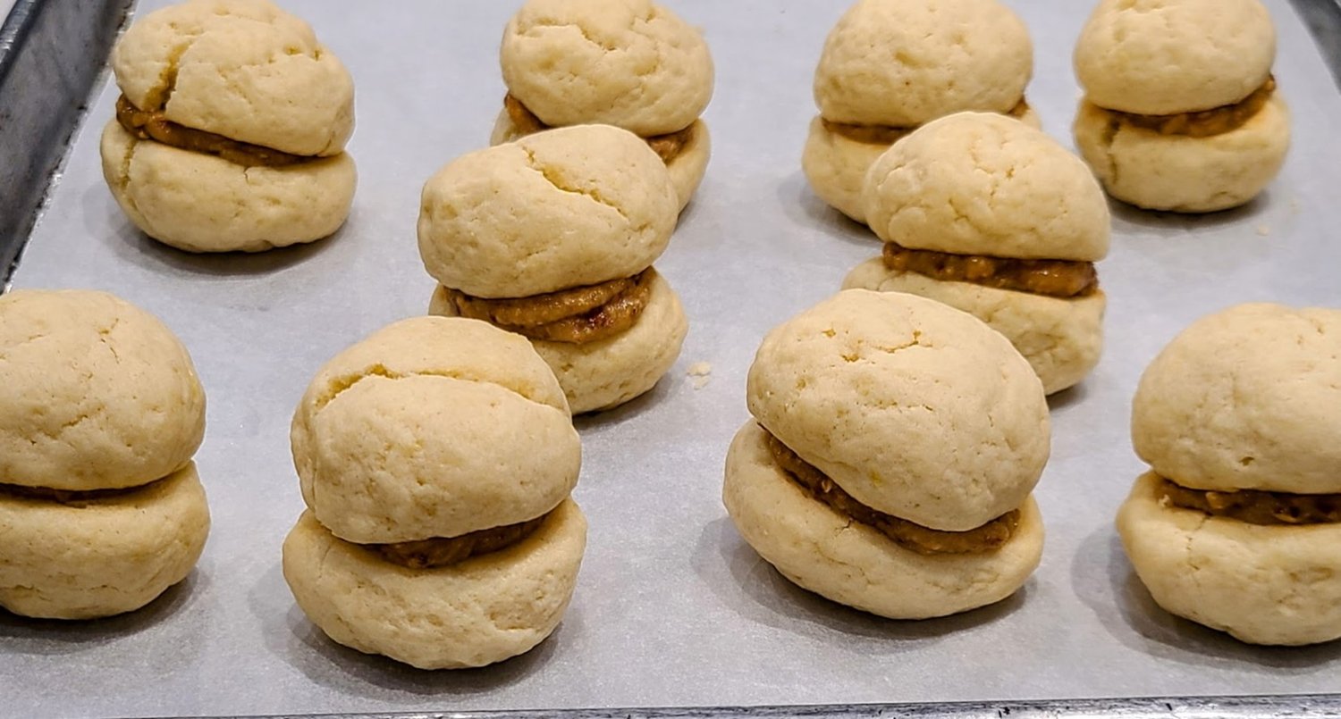 Peschi Dolci: Sweet Peach Cookies