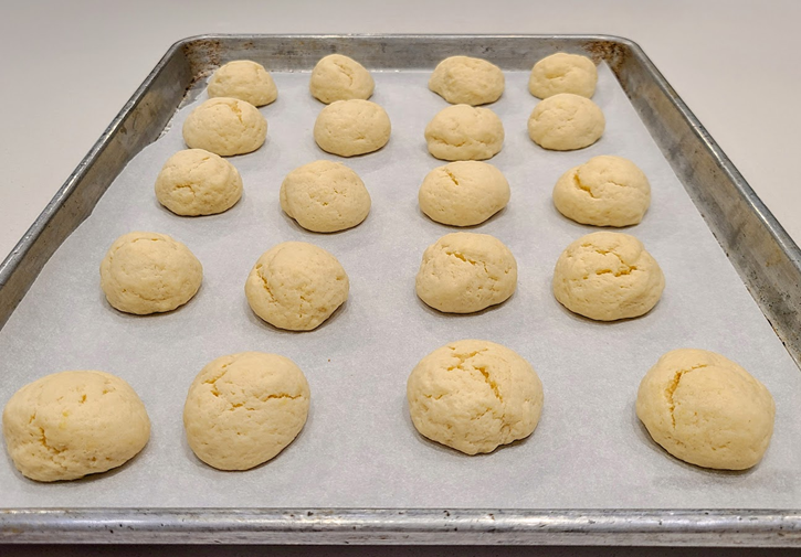 Peschi Dolci: Sweet Peach Cookies