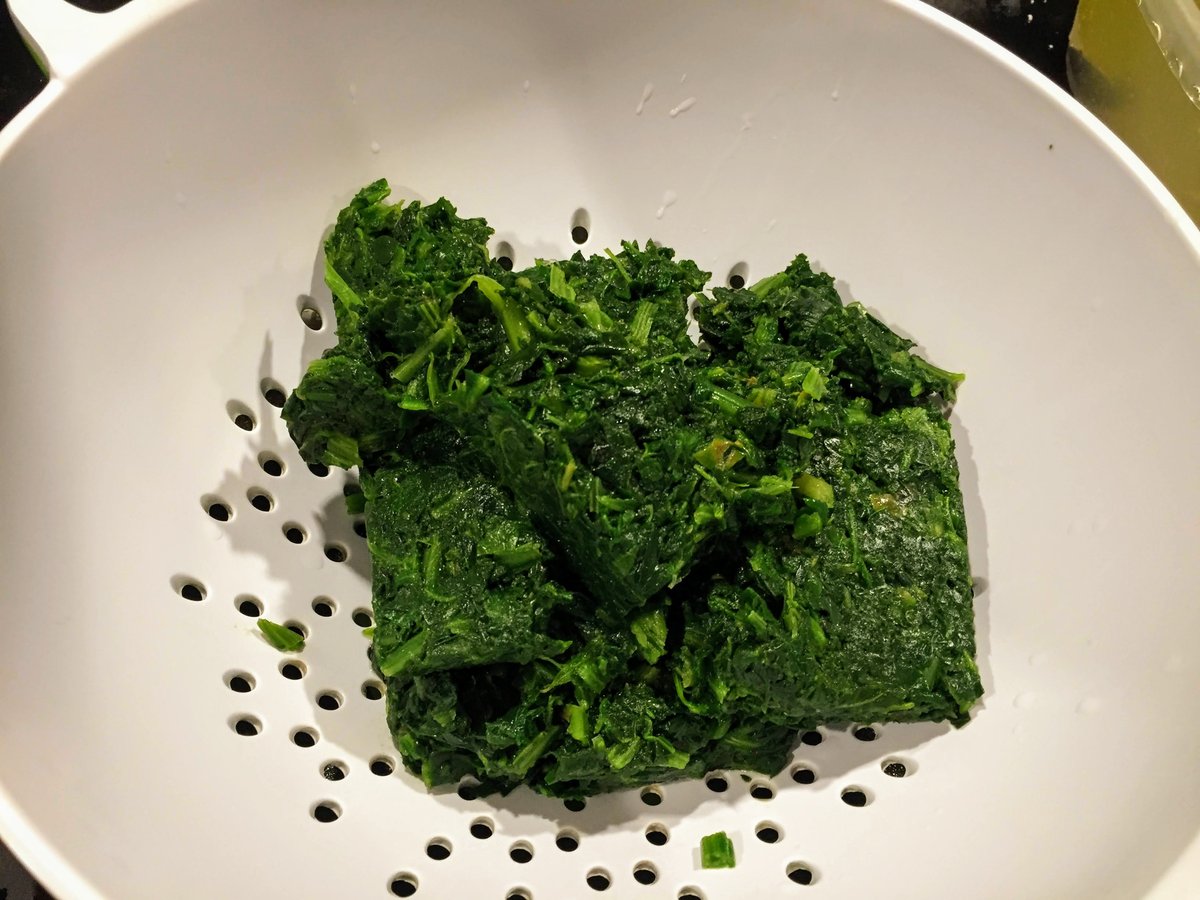 Spanakopita: Light and Flaky Spinach Pie