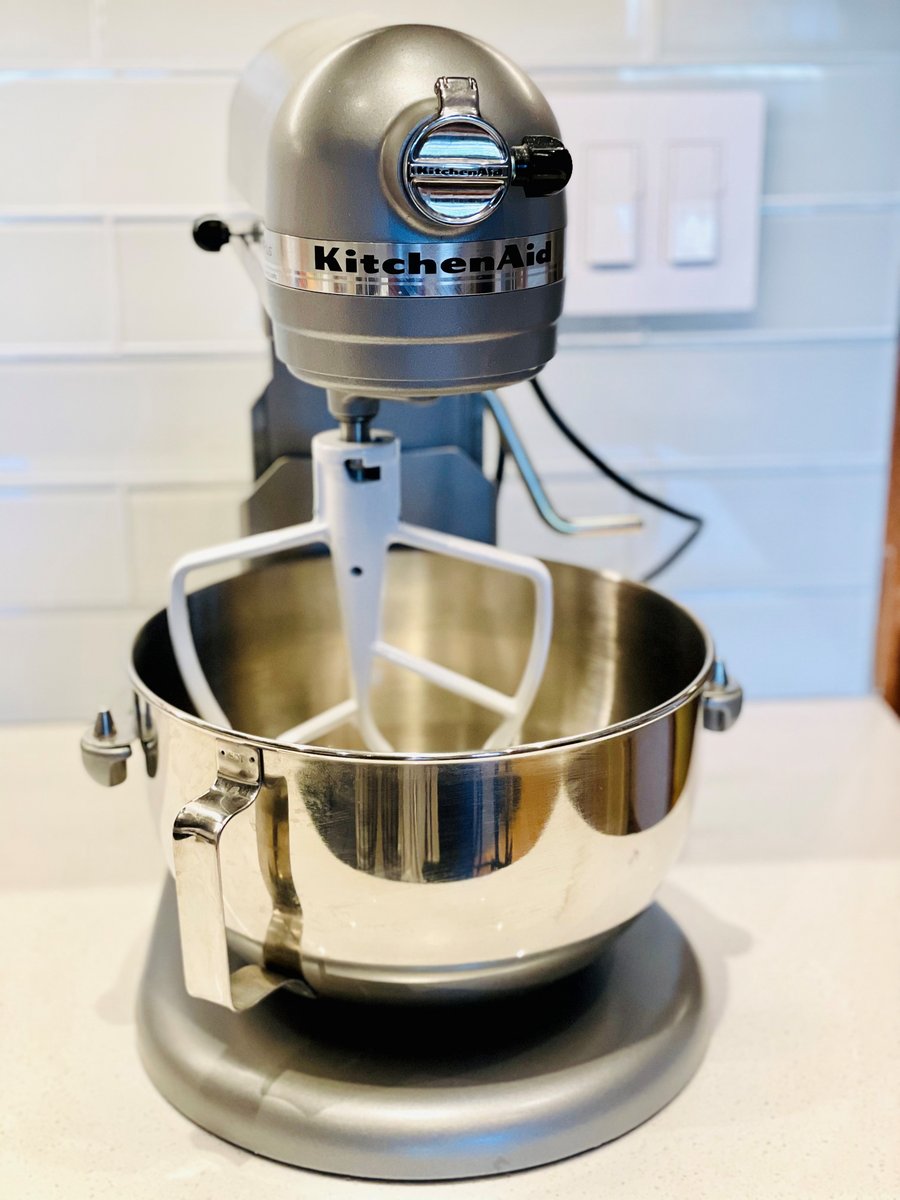 Homemade Oreo Cookies will Remind you of your Childhood