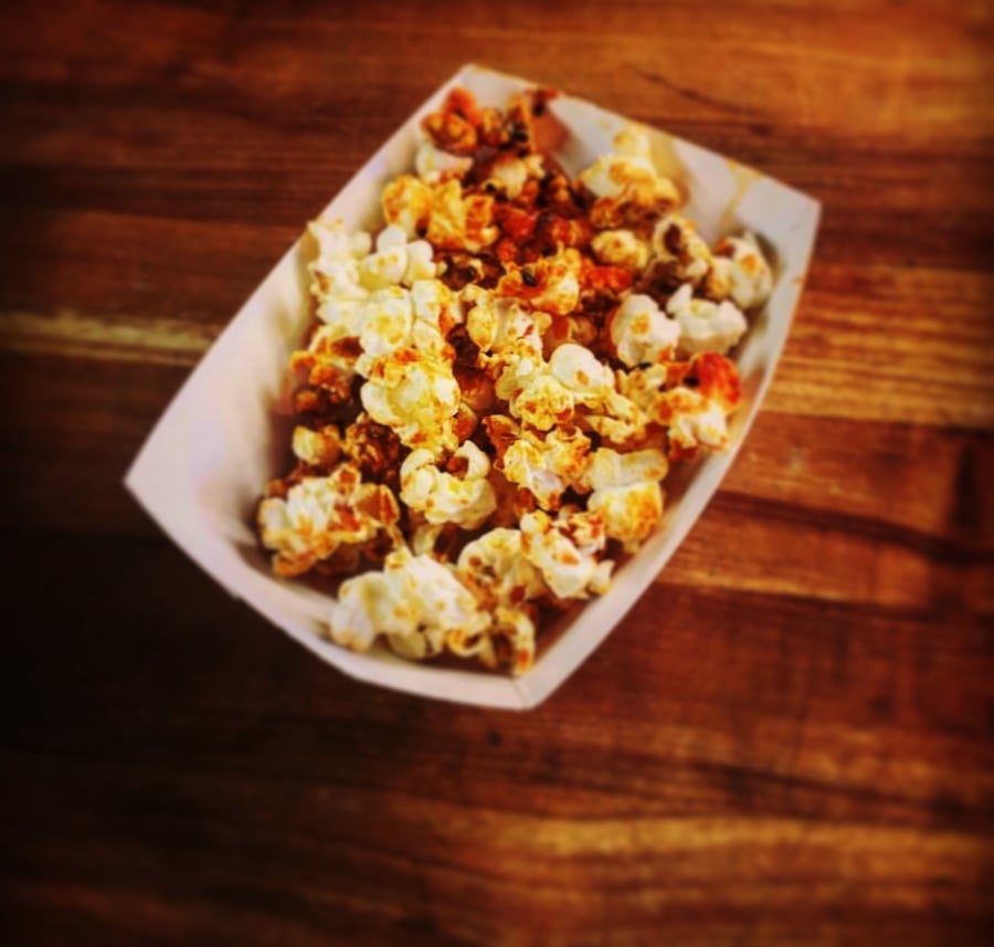 Brown Sugar Sriracha Popcorn: Sweet, Spicy, Crunchy Love