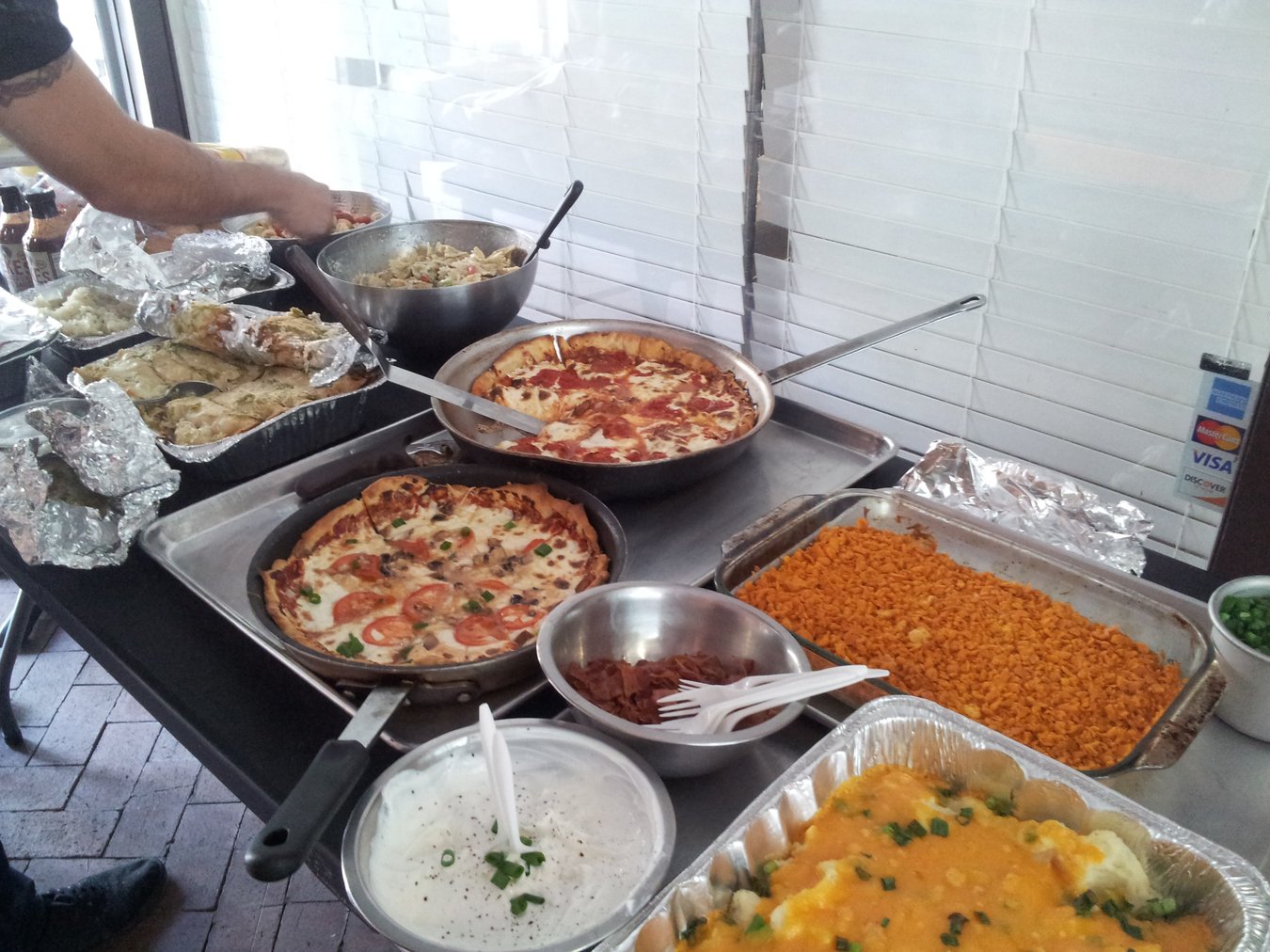 Worry What to Bring to a Potluck? Everyone’s a Winner at a Potluck