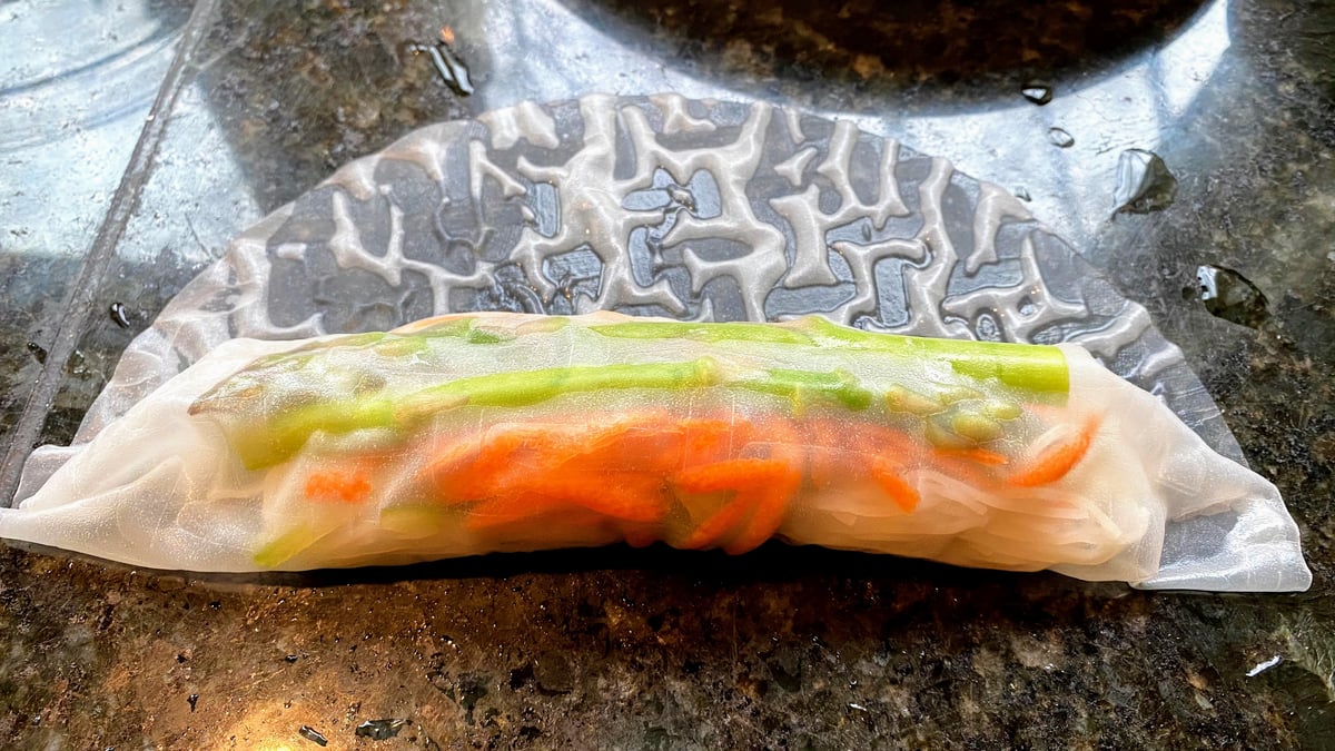 Fresh Spring Rolls: A Fun Way to Eat Salad